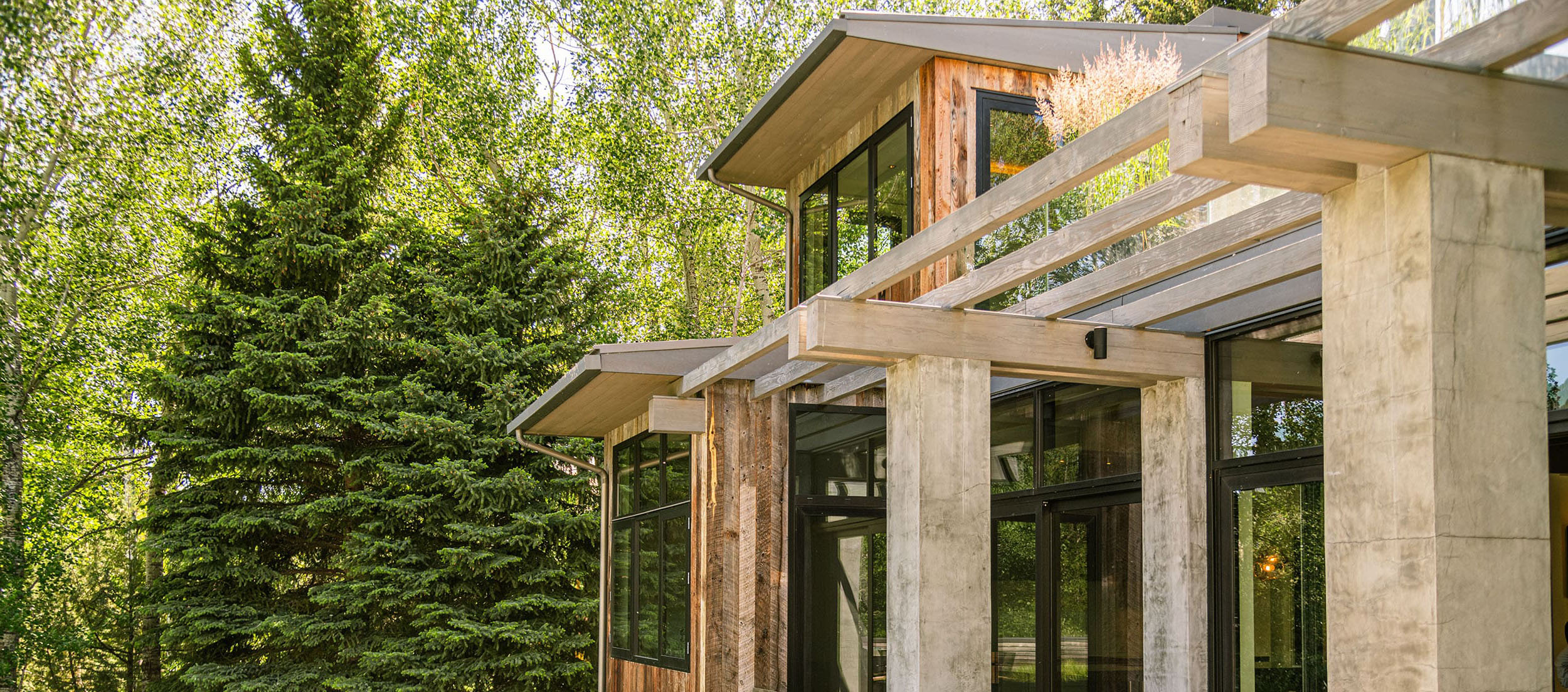 Explore Luxury Vacation Rentals In Our Destinations | Natural Retreats